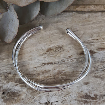 Ladies Arista sterling silver hammered cuff